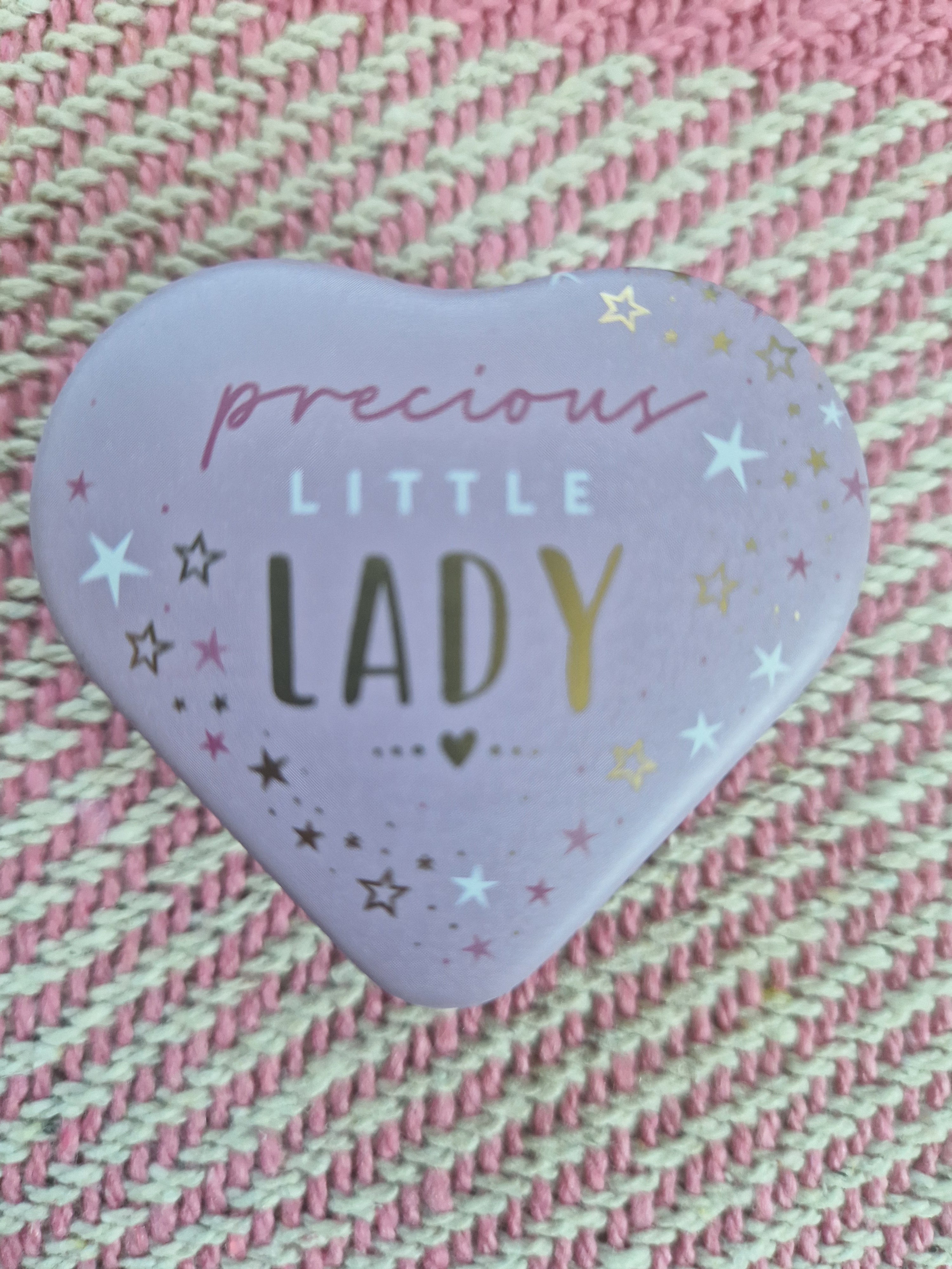 Sara Miller Small Heart Tin – The Retail Nurse