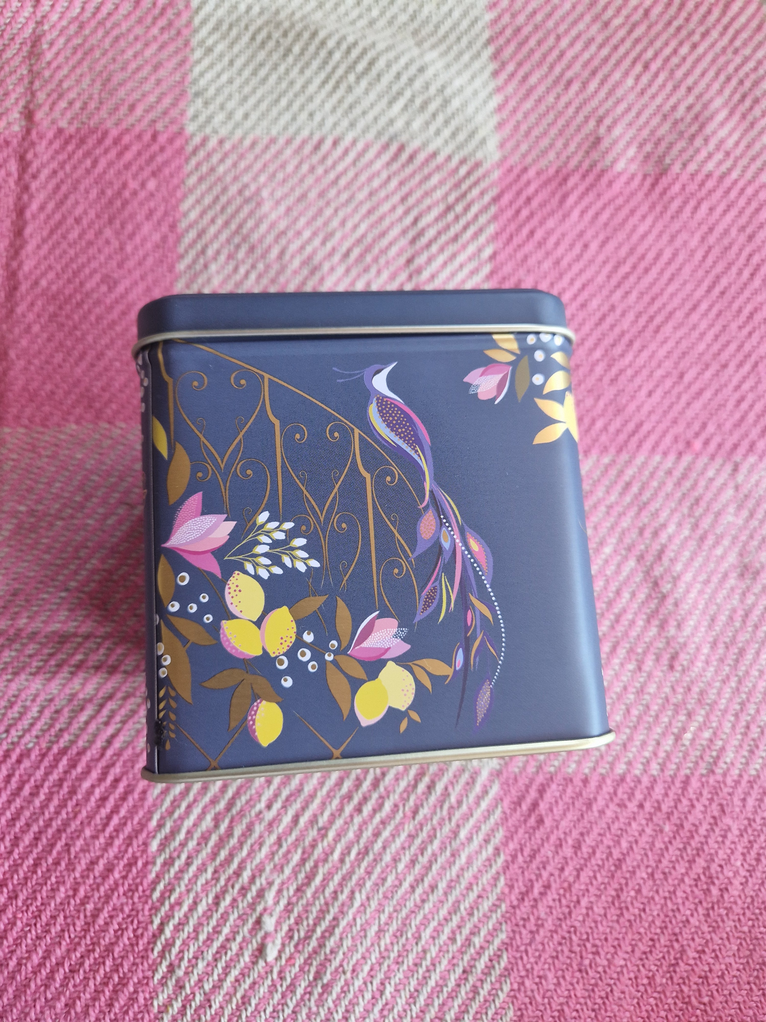 Sara Miller Square Clip Tin – The Retail Nurse